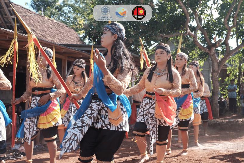 "Reog Nawangsih: Tradisi yang Mengakar dalam Kehidupan Sosial Su